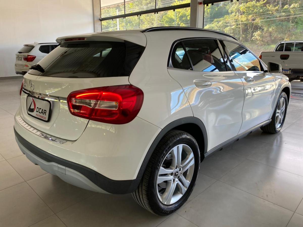 MERCEDES-BENZ GLA 200 STYLE 1.6 TB 16V/FLEX AUT. - Dcar Multimarcas